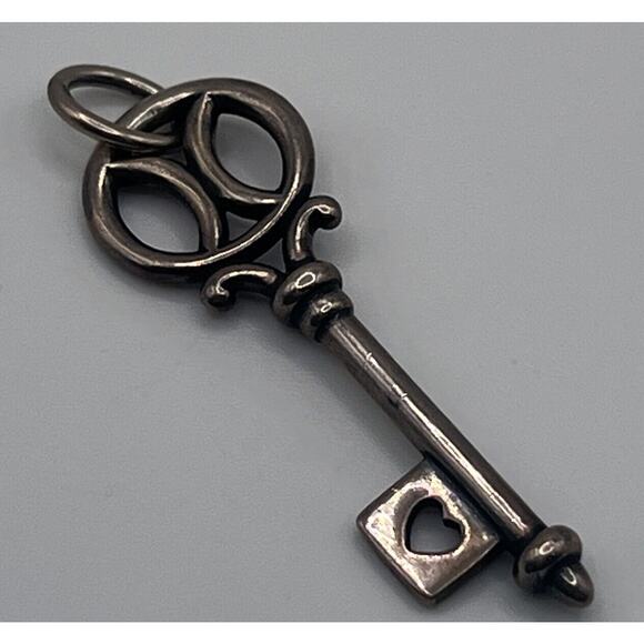James Avery | Jewelry | James Avery Retired Silver Key Of Devotion ...